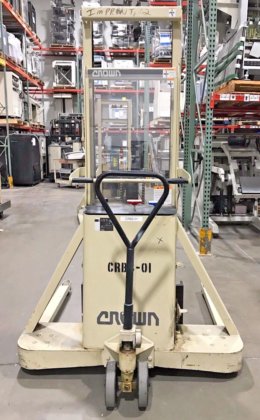 Crown Lift, Electric Pallet Stacker / Walk Behind, 20BS, 2000 lbs ...